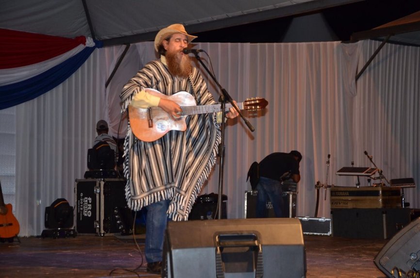 francisco-russo-fue-uno-de-los-artistas-que-deleitaron-con-su-musica ...